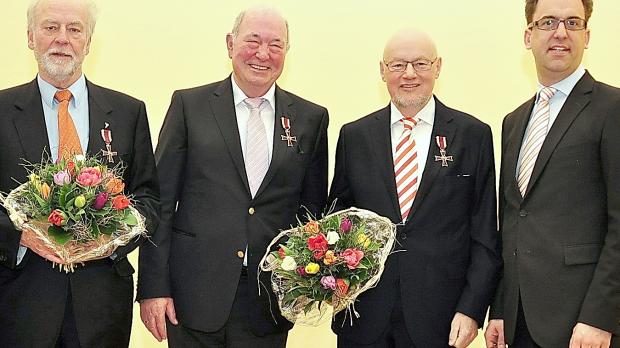 Verdienstkreuz für drei Leeraner Reeder - General-Anzeiger